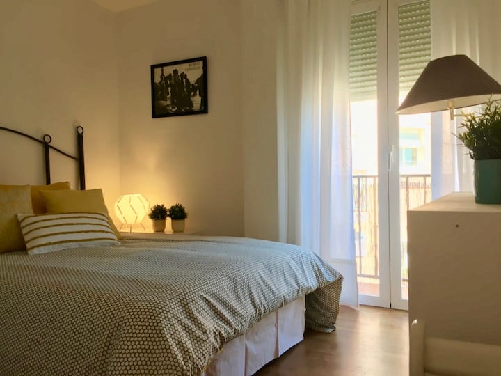 Bright And Cozy Apartment In Downtown - Sevilla