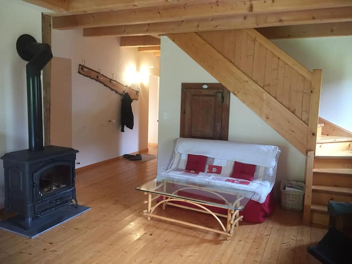 Spacieux Logement Dans Chalet De Montagne - Bellevaux