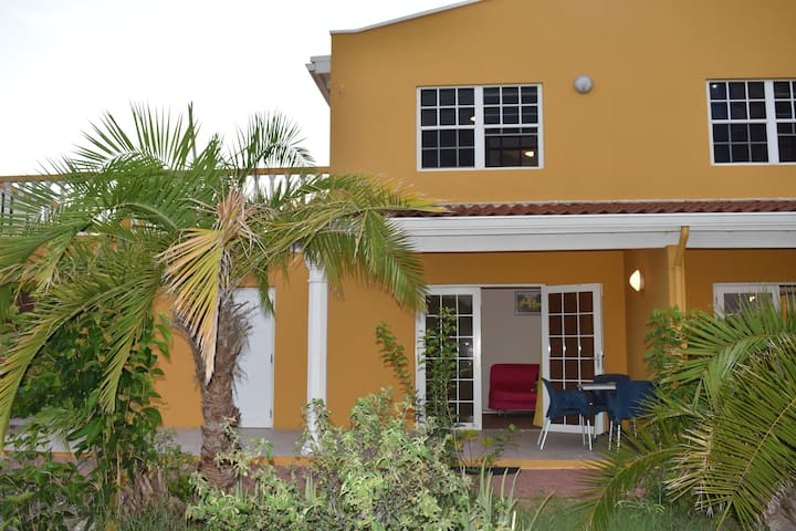 Libertat Lodge - Dòrnasol Apartment - Curaçao