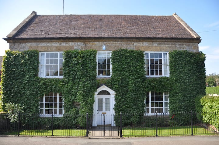Dog Friendly Self Contained Flat - Evesham