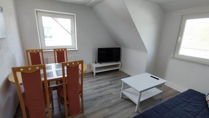 Schöne Dg Wohnung Bei Kassel - ドイツ カッセル