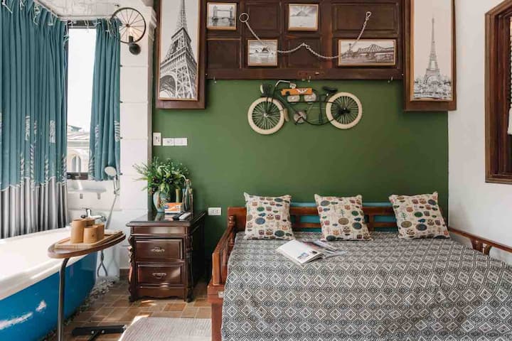 Nam's House - Opera 3' - Hoan Kiem Lake 3' - Hanoi