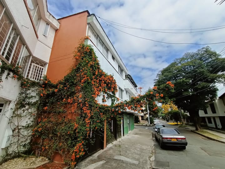 Acogedor Aparta Hotel Para 3h Belén Rosales - Medellín