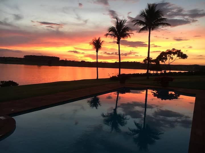 Fantástica Casa Na Represa De Avaré  Pé Na Areia - Avaré