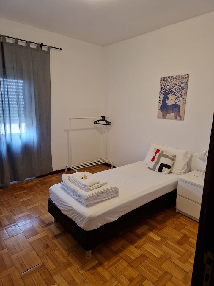 Flôr Single Room Varanda - Porto