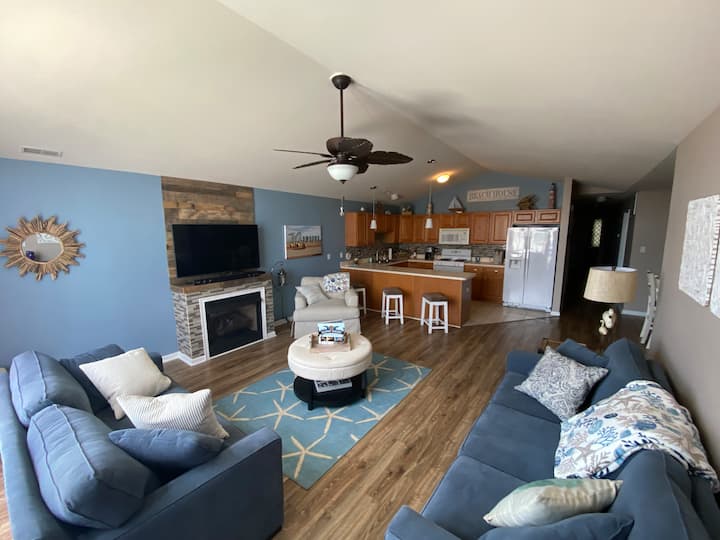 Top Floor Nww Condo - Beach/boardwalk Block! - North Wildwood, NJ