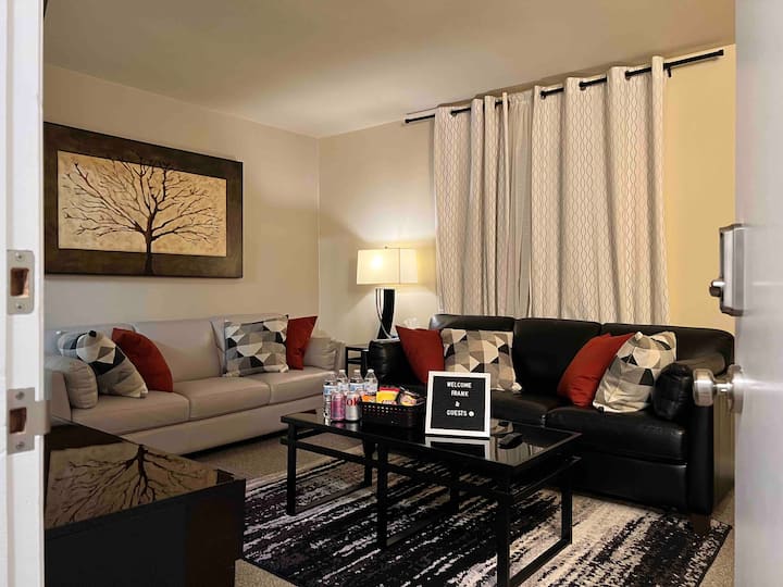 Eko Stays - Your Home Away From Home! - Milwaukee