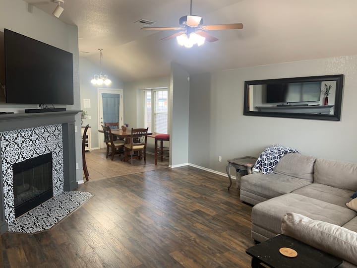 Spacious 4 Bedroom Home In Woodcreek-1 Mile To Ou! - 노먼