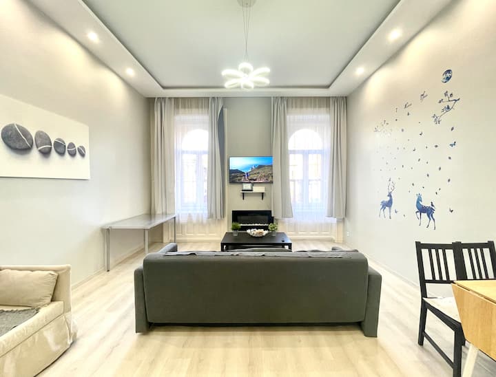 Stylish Design Downtown Apartment - ブダペスト