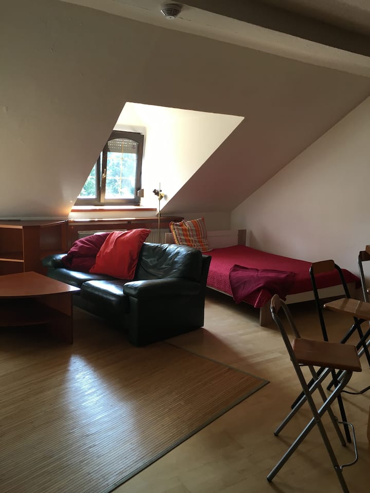 Schöne Wohnung In Ruhiger Lage 75m2 - Aeropuerto de Viena-Schwechat (VIE)
