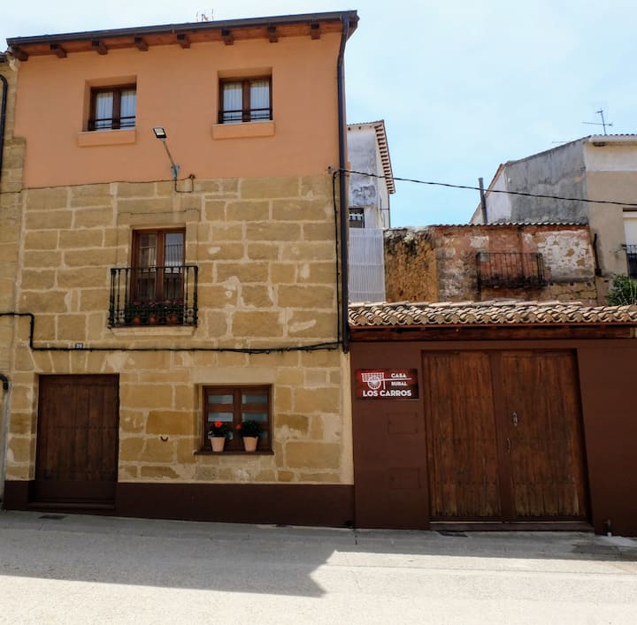 Casa Con Patio, 4 Habitaciones Con Baño, La Rioja - Briones