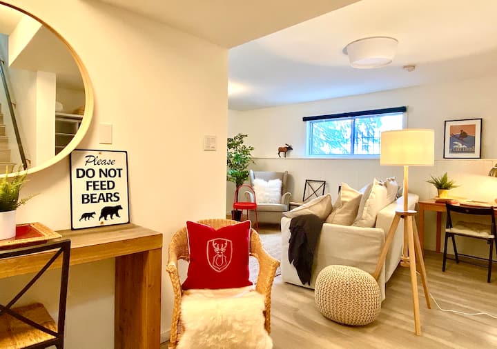 Spacious, Private Suite, Heart Of Banff - Banff