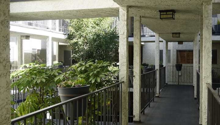 ***Best Condo In West Hollywood*** - 비벌리힐스