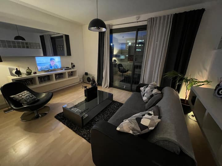 Well-appointed One Bedroom City Centre Apartment - Liverpool