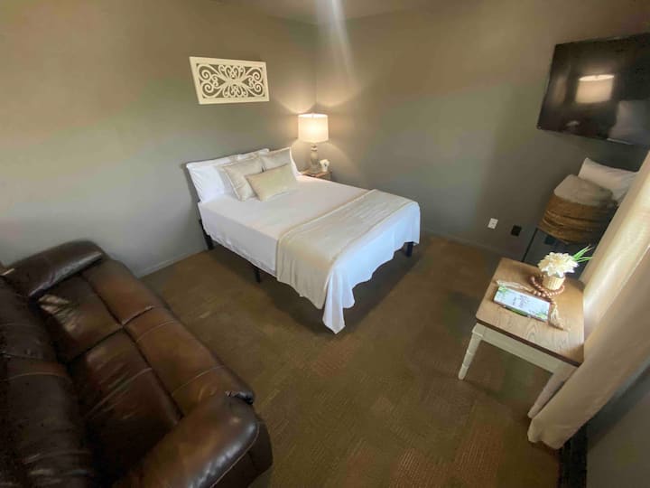 Tranquil Apartment, Conveniently Located - Rolla, MO