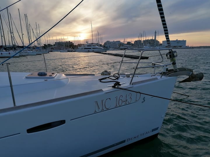 Boat And Breakfast A Bari. - Bari