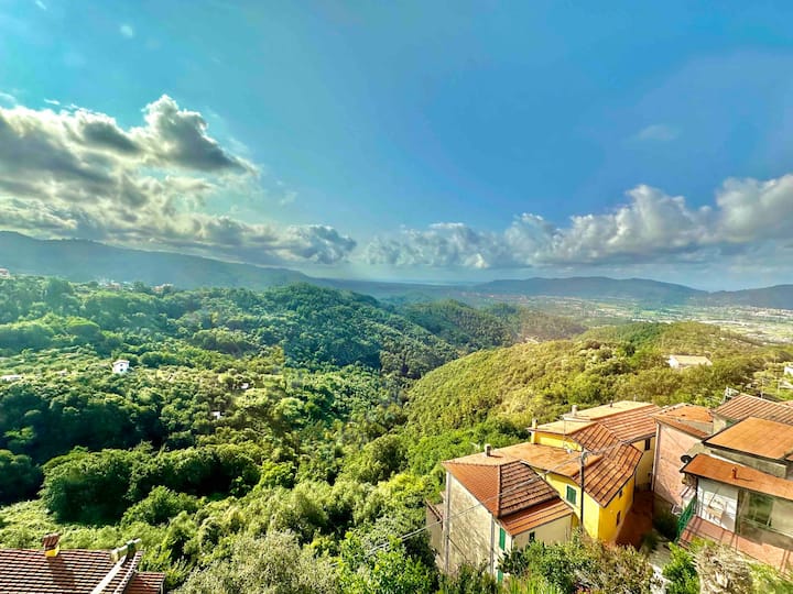 | Unique Terrazzas With A View | - Sarzana