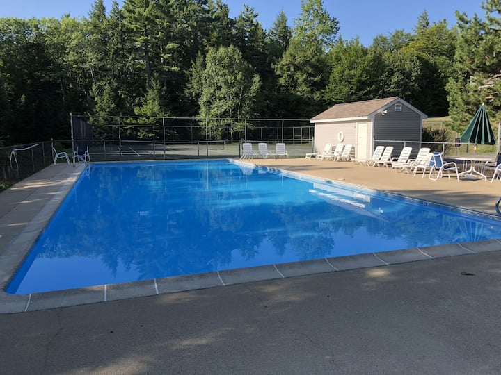 3 Bedroom, 2 Bath In Family Friendly Association - North Conway, NH
