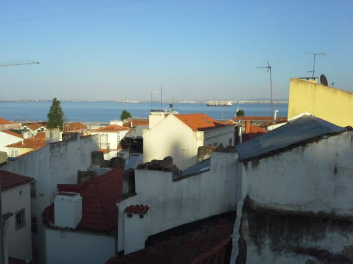 "Alfama Linda!" Histoire Et Identité - Alvalade