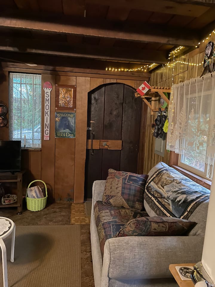 Twilight Cabin - Forks, WA