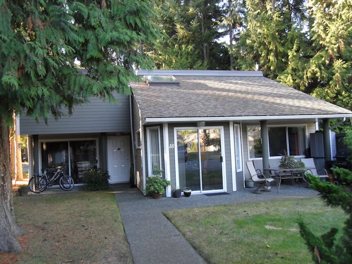 Rathtrevor Beach Condo - Parksville