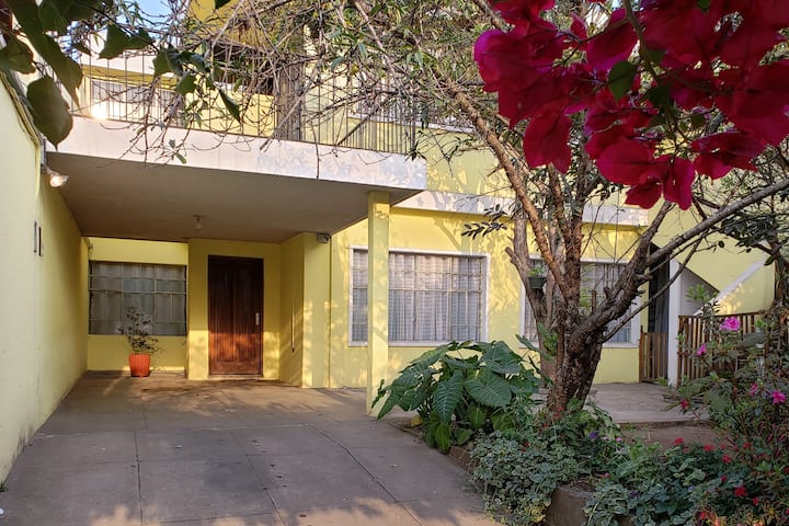 Casa Margarita Near Guatemala Hotel/business Area - Guatemala City