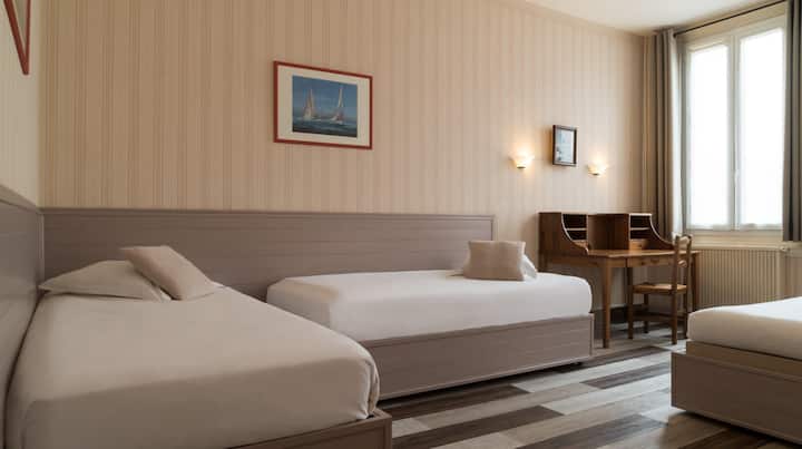Triple Comfort Room | Hôtel Roca-fortis - Rochefort
