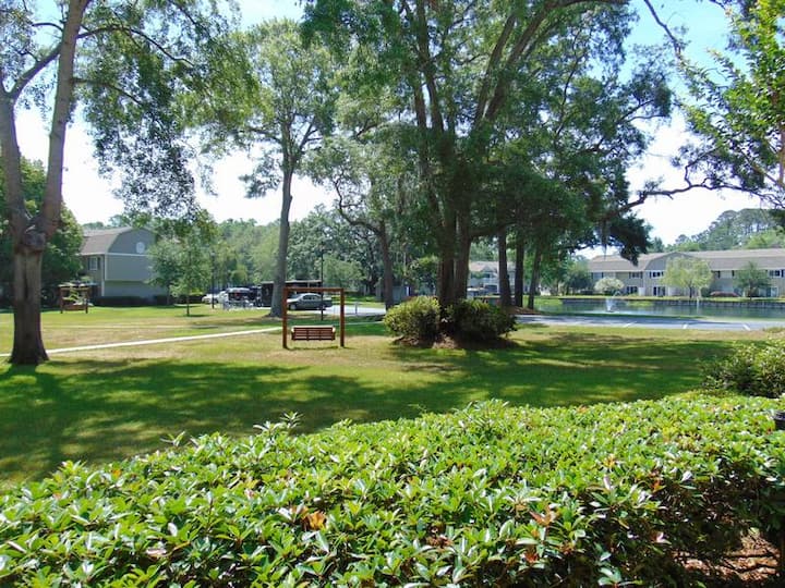 H13 Ocean Walk Resort 2/2 Downstairs, Great Beds! - Brunswick, GA