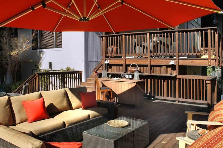 River Song Boats Are Ready! Hot Tub Sunny Deck - Occidental, CA