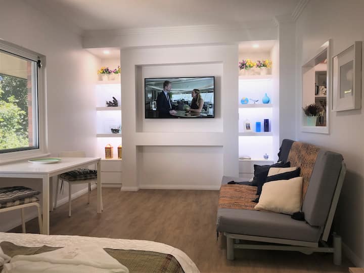 M207 West Perth Studio Apartment Near Kings Park - Lucky Bay, Western Australia
