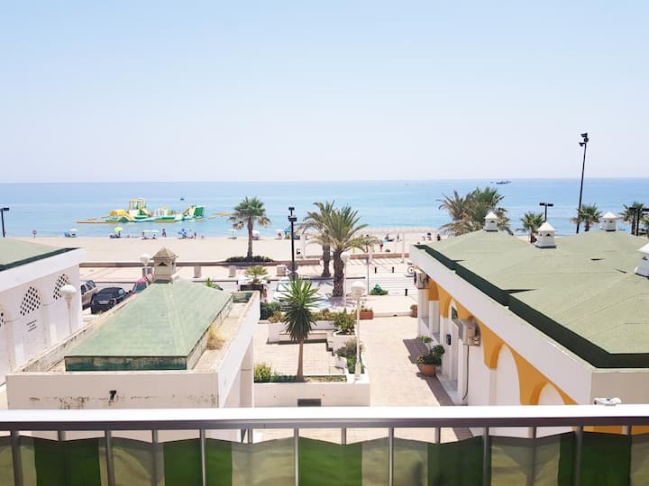 Apartamento En Primera Línea En Fuengirola. - Fuengirola