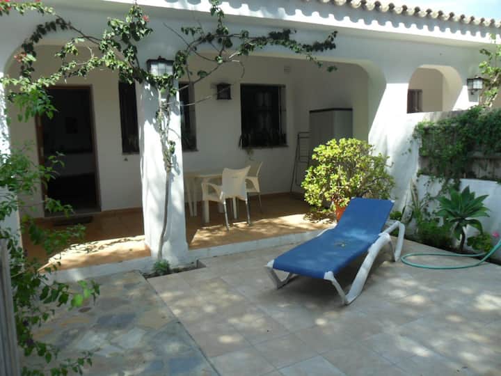 Casa De 1 Dormitorio Con Porche Y Jardín En Zahora - Los Caños de Meca