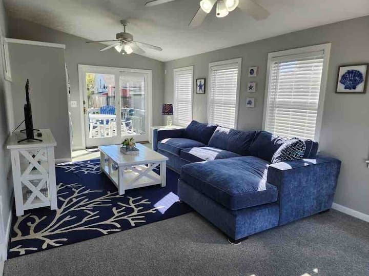 Cozy Cottage By The Sea - Narragansett, RI