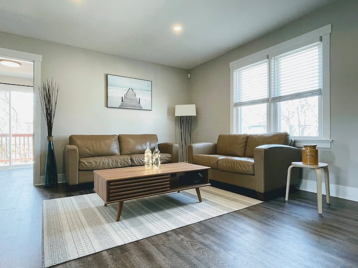 Fully Renovated Cottage Minutes From The Beach. - Fort Erie