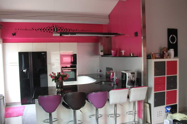 Agréable Villa Piscine, Pool House Soleil Assuré ! - La Crau