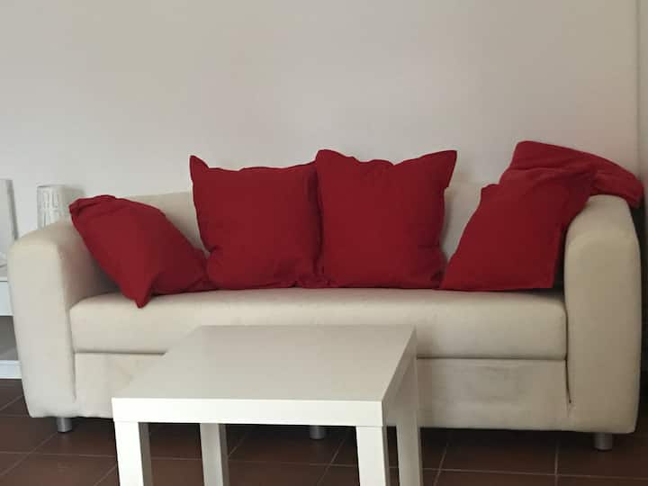 Gemütliches Apartment, Super Anbindung An Bahn - Cologne