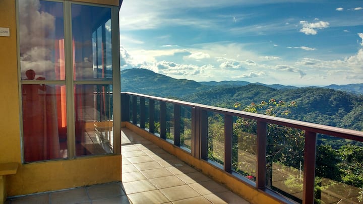 Casa Da Montanha, Com 3 Piscinas, Até 33 Hóspedes. - Guaramiranga