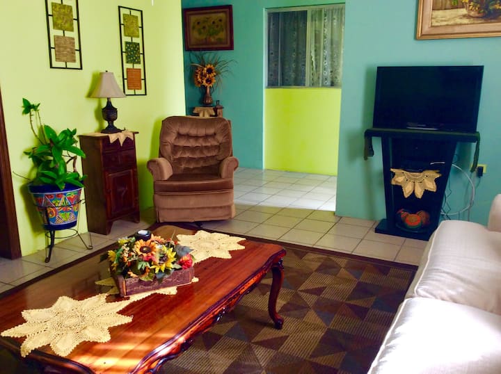 Casa Los Girasoles - Ensenada