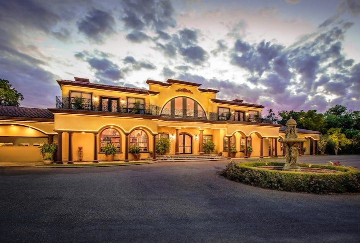 Viaggio On The River Estate And Winery Villa - Lodi, CA