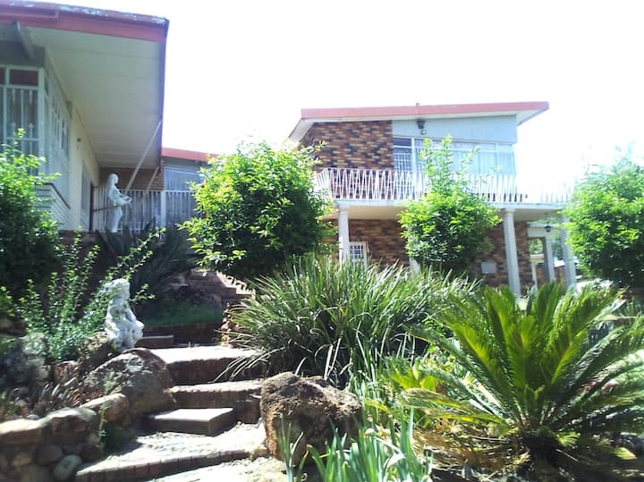 A Good Comfort Of Hilltop Home. - Klerksdorp