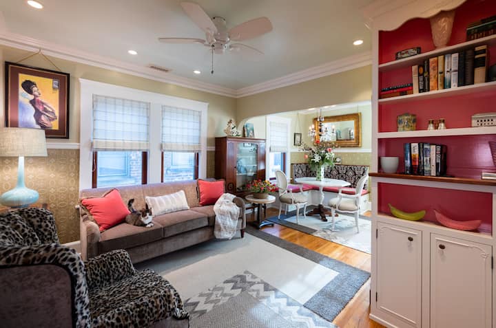 Gorgeous, Functional, Comfortable, Urban. - Cleveland, OH