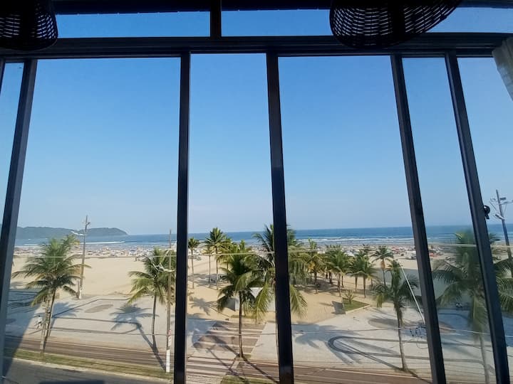 N'areia Com Vista
Mar(avilhosa)!
V. Guilhermina - Praia Grande
