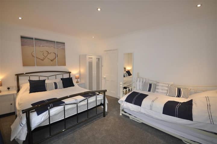 Weymouth Beach 4bdrm 4bath Slps 10 4 Star - Weymouth