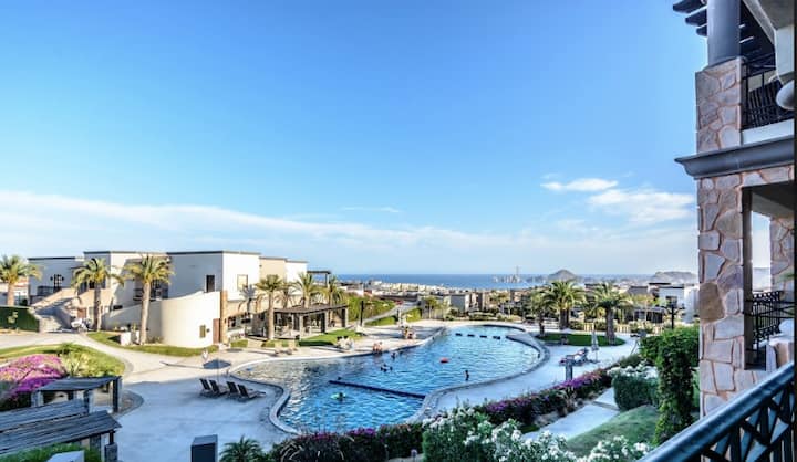 Oceanview Condo: Pool, Gym, Terrace - Baja California Sur