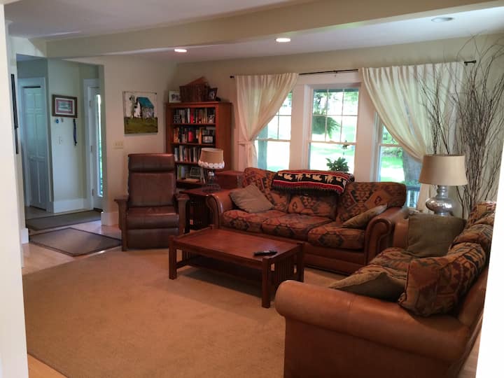 Ideal Location! Village Home Close To Main St. - Lake Placid, NY