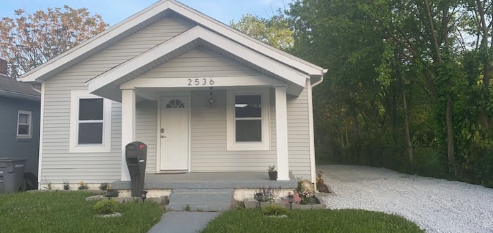 Paz  Y Amor - Indianapolis