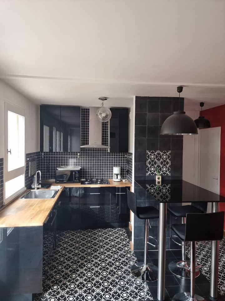 Standing & Terrasse Privée - Bel Appartement - Issy-les-Moulineaux