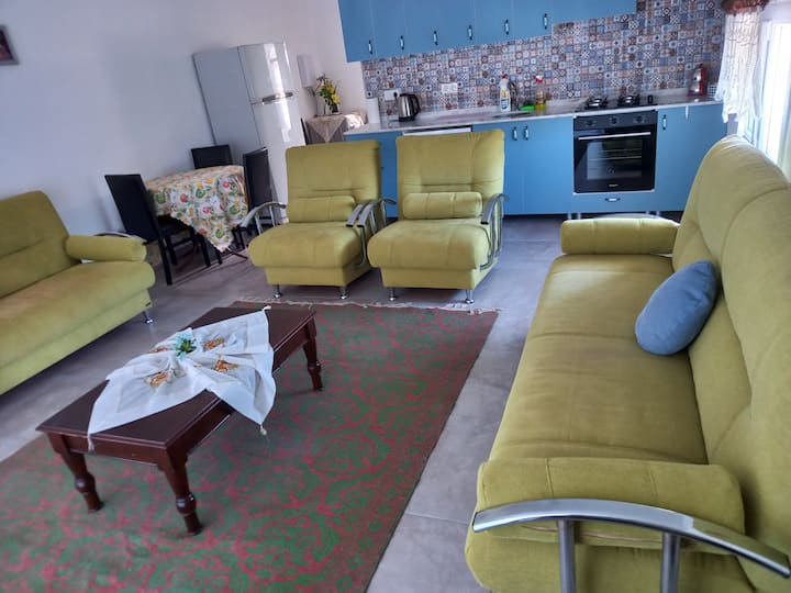 Yerimz Migros, A101, ŞOk Ve Koçtaş 100 Mt Mesafede - Datça