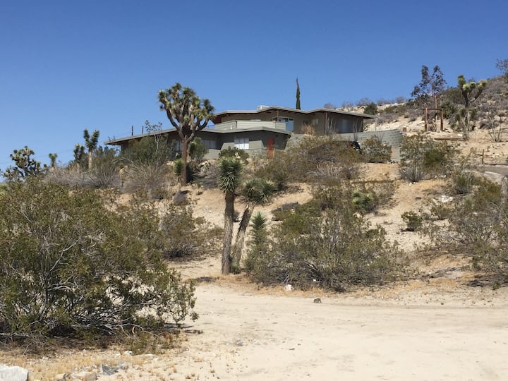 Joshua View, Luxury Guest Studio 1 - Yucca Valley, CA