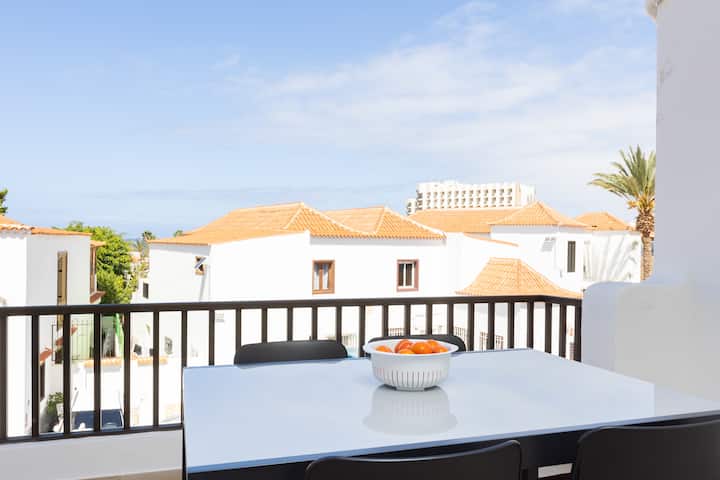 A Bed In Wonderland, New Refurbished, A/c - Los Cristianos